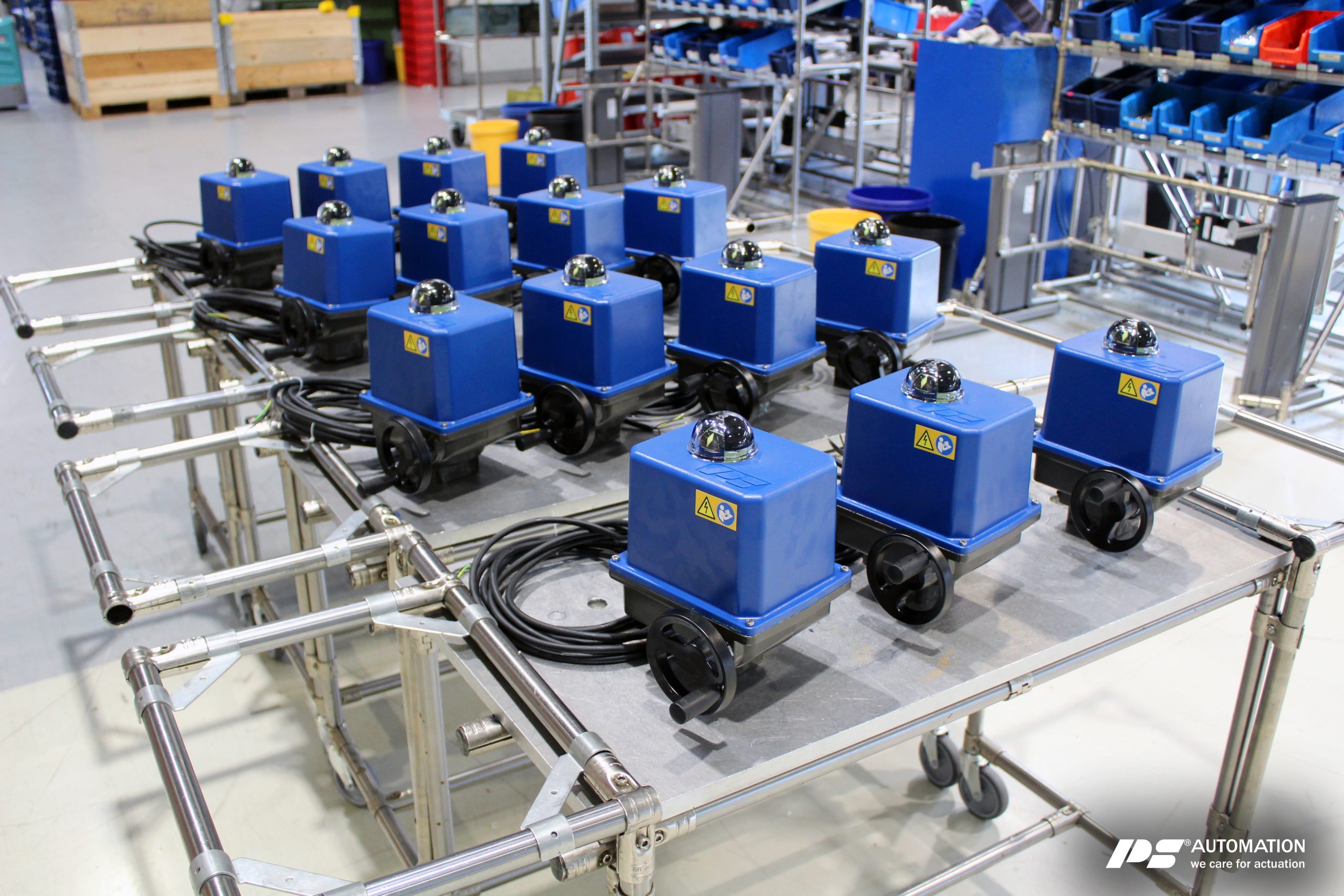 Ready to Roll! 15 PSQ-E100 Actuators with Cables - PS Automation GmbH